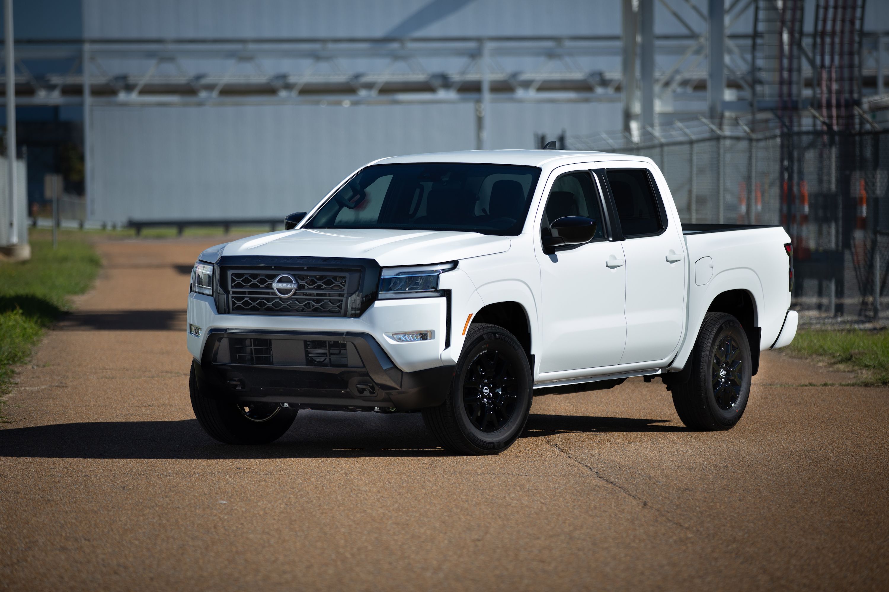 2024 Nissan Frontier Fuel Tank Capacity